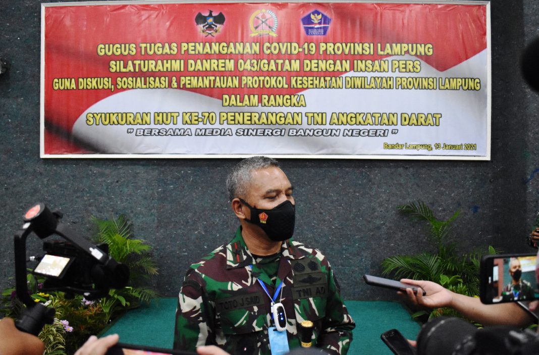 Danrem 043/Gatam hadiri acara syukuran HUT ke 70 DISPENAD dilanjutkan ...